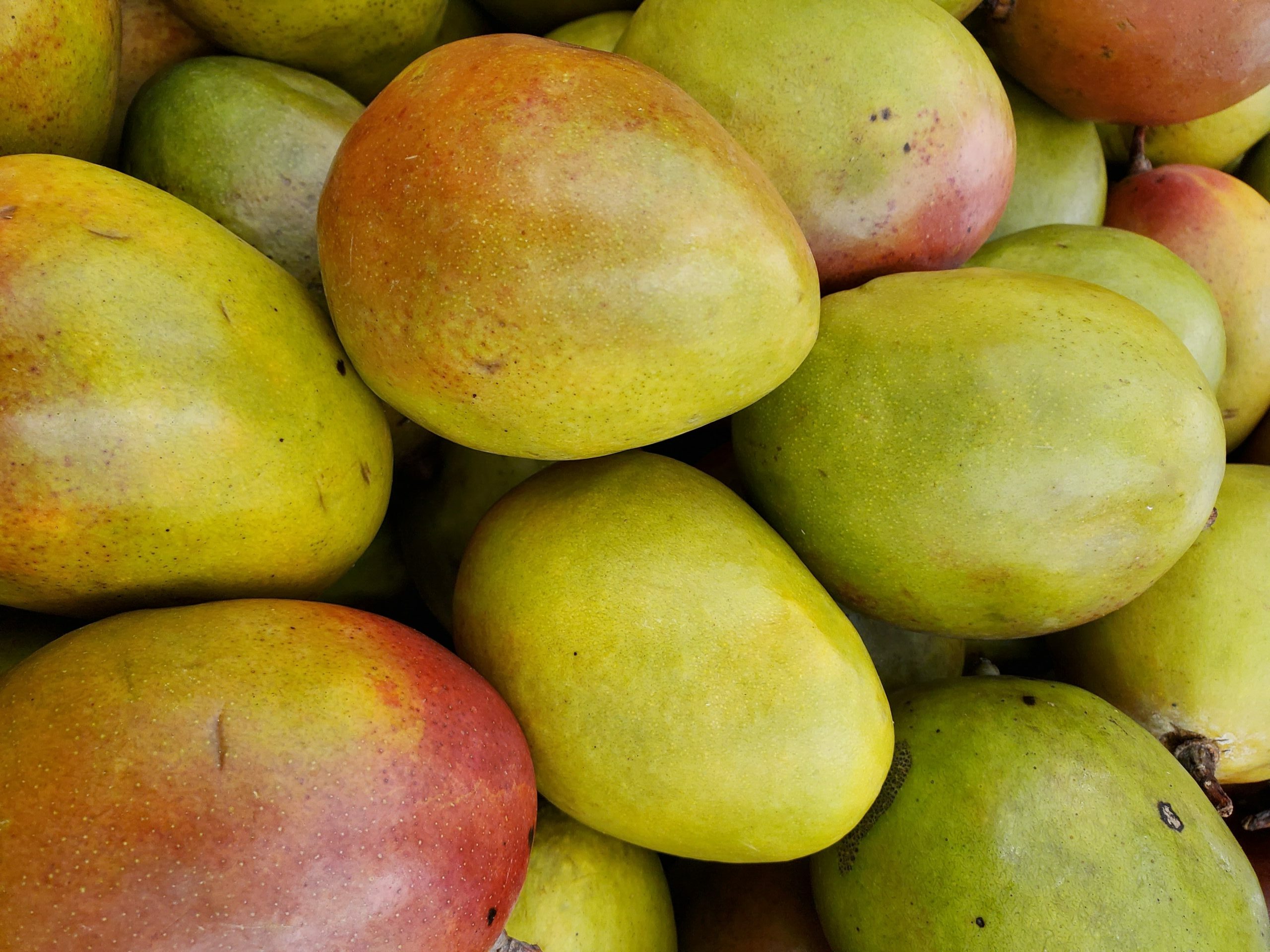 Arkadia Foodstore - Mangoes